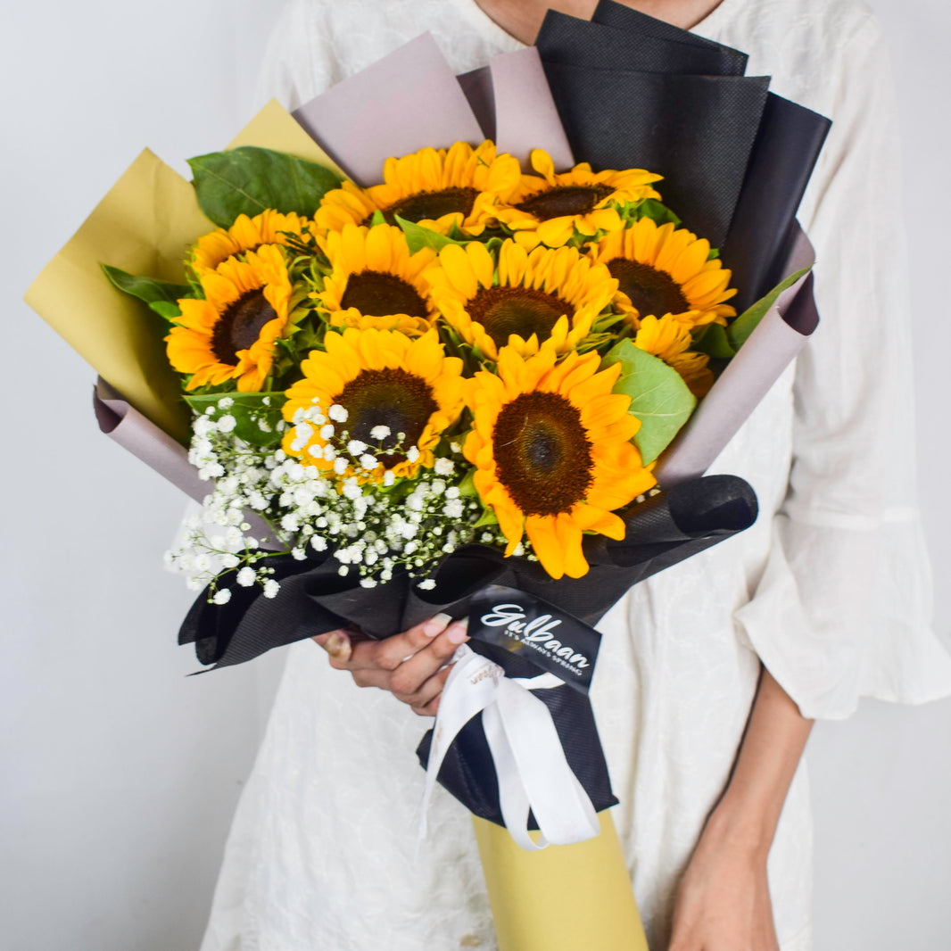 Blooms & Bouquets: Fresh Flowers Express Emotion | Gulbaan