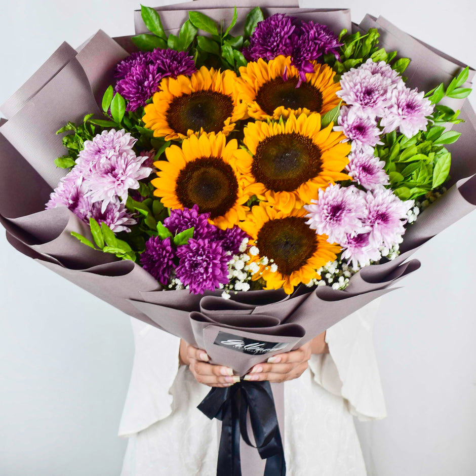 Blooms & Bouquets: Fresh Flowers Express Emotion | Gulbaan